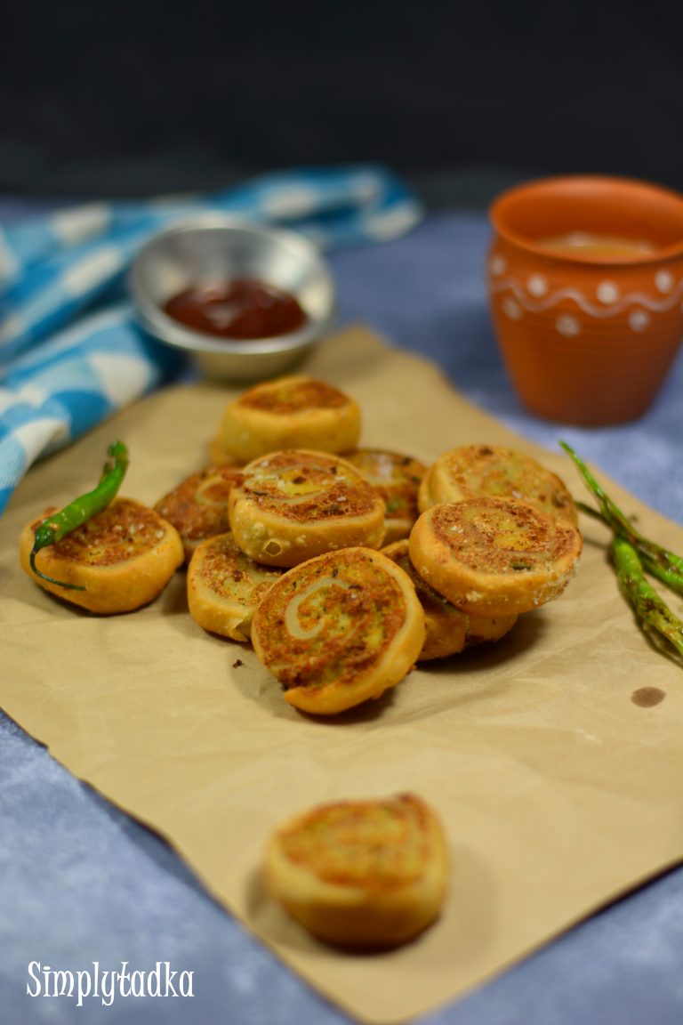 Samosa Pinwheel ( Aloo Bhakarwadi Recipe) | Simply Tadka