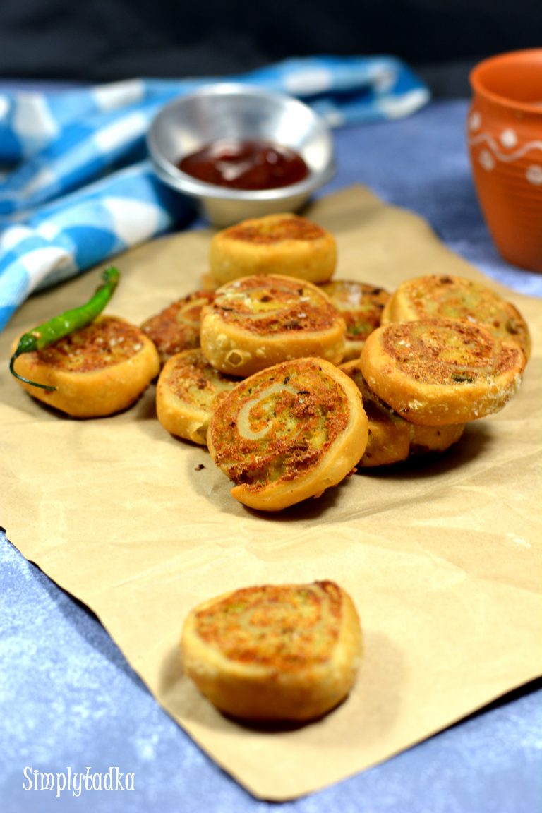 Samosa Pinwheel ( Aloo Bhakarwadi Recipe) | Simply Tadka