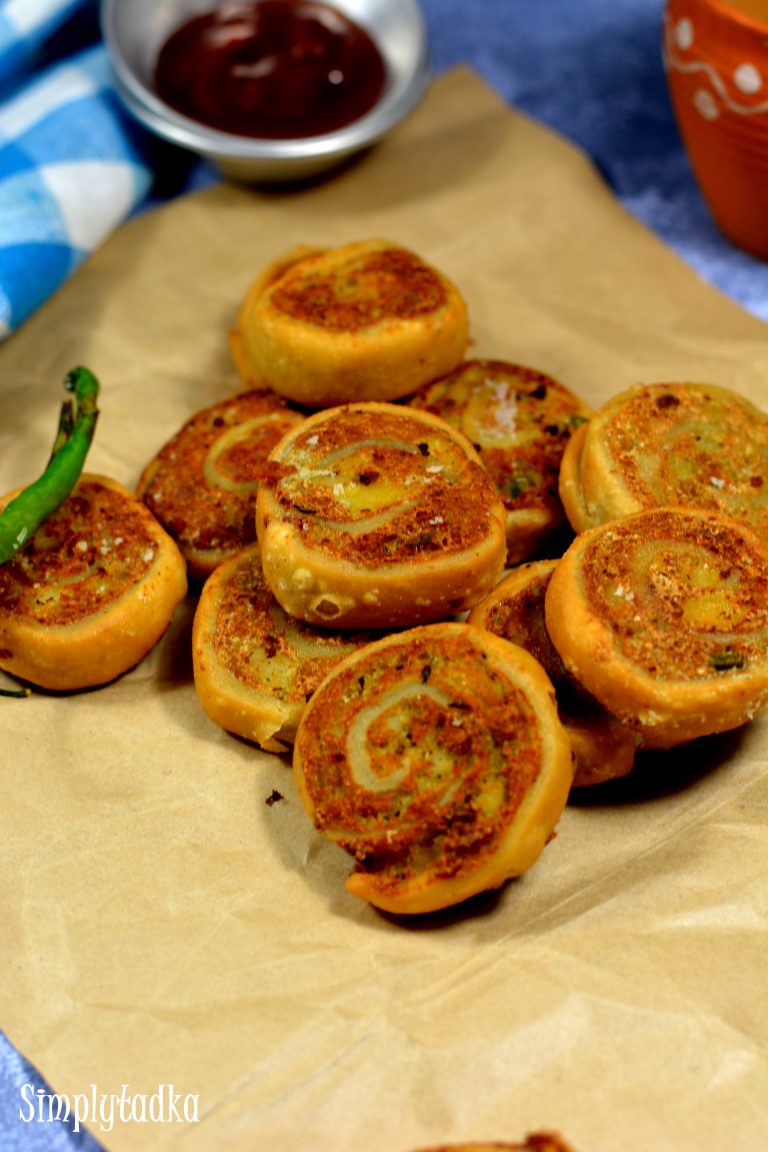 Samosa Pinwheel ( Aloo Bhakarwadi Recipe) | Simply Tadka
