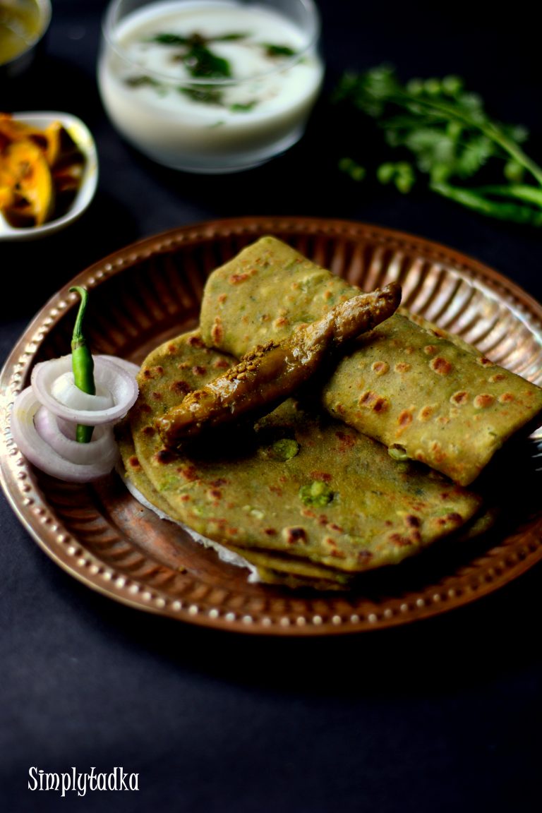 Hare Chane Ke Paratha | Choliya Paratha | Green Chickpeas Parathas ...